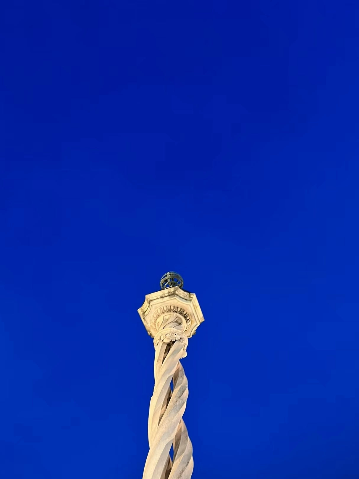 Indigo Color: Meaning, Symbolism & Why It’s Trending Again – Topology ...